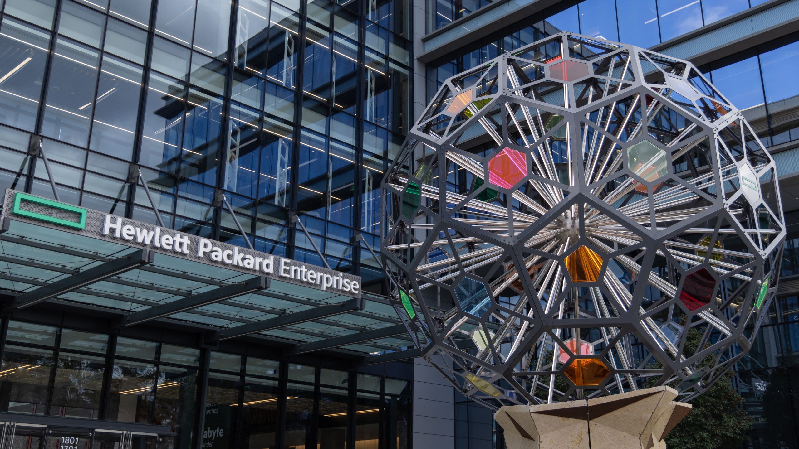 HPE Data Science Institute: The Computing Power Fueling Discovery at UH ... HPE Data Science Institute: The Computing Power Fueling Discovery at UH ...
